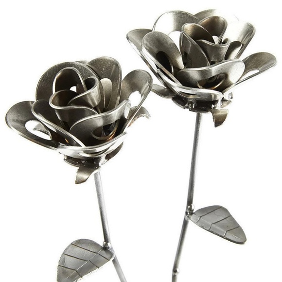Metal Relic | Accents | Two Scrap Metal Art Welded Steel Roses And Vase ...